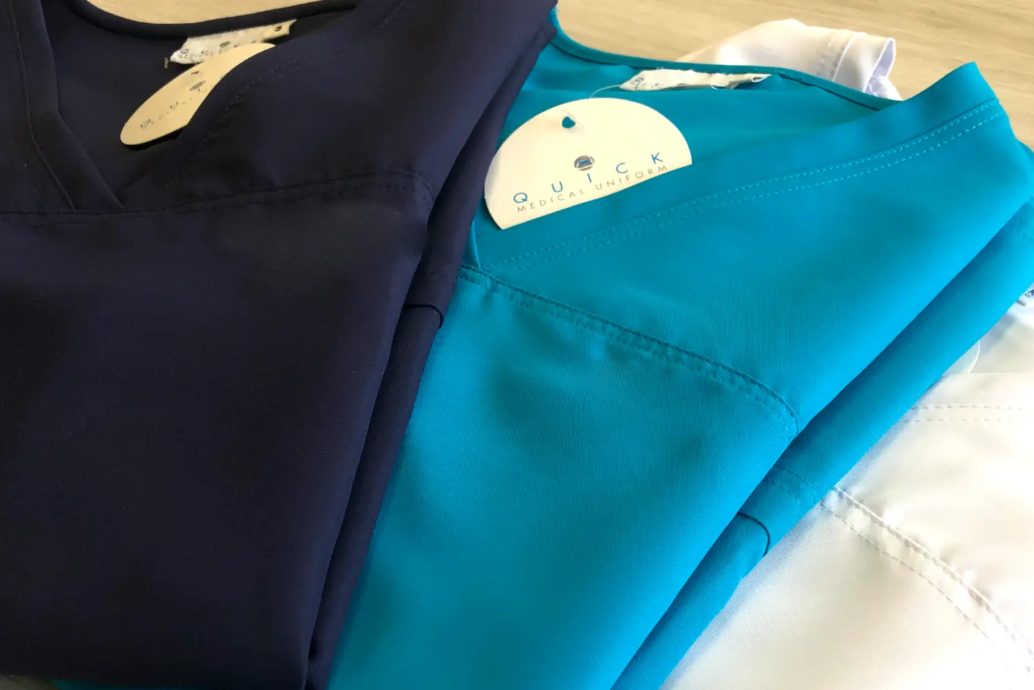 Divise sanitarie NO stiro Quick Medical Uniform di Tramabianca.it: il ...